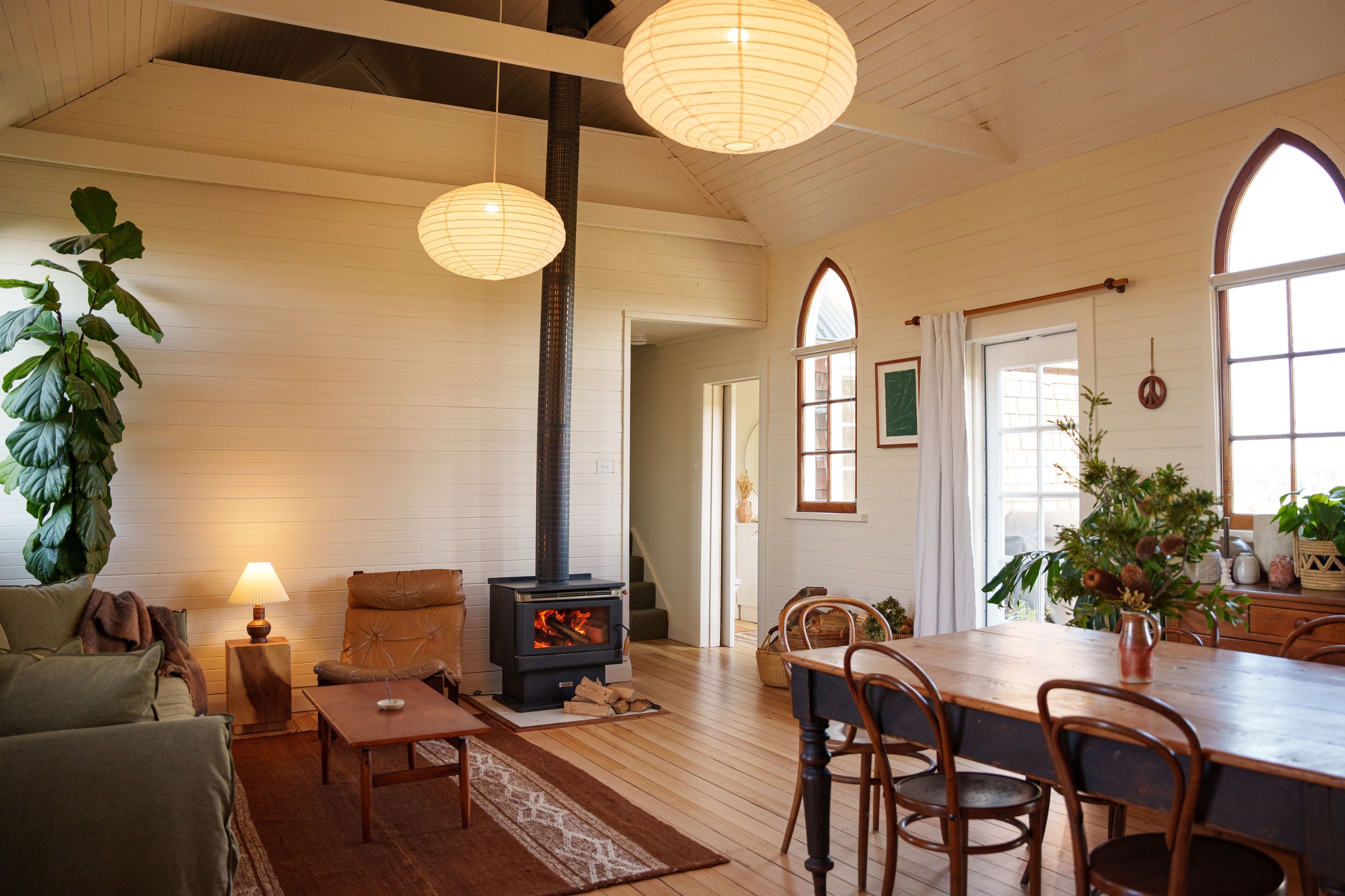 Nature’s Embrace: At Home With Erin Lovell Verinder | IN BED USA