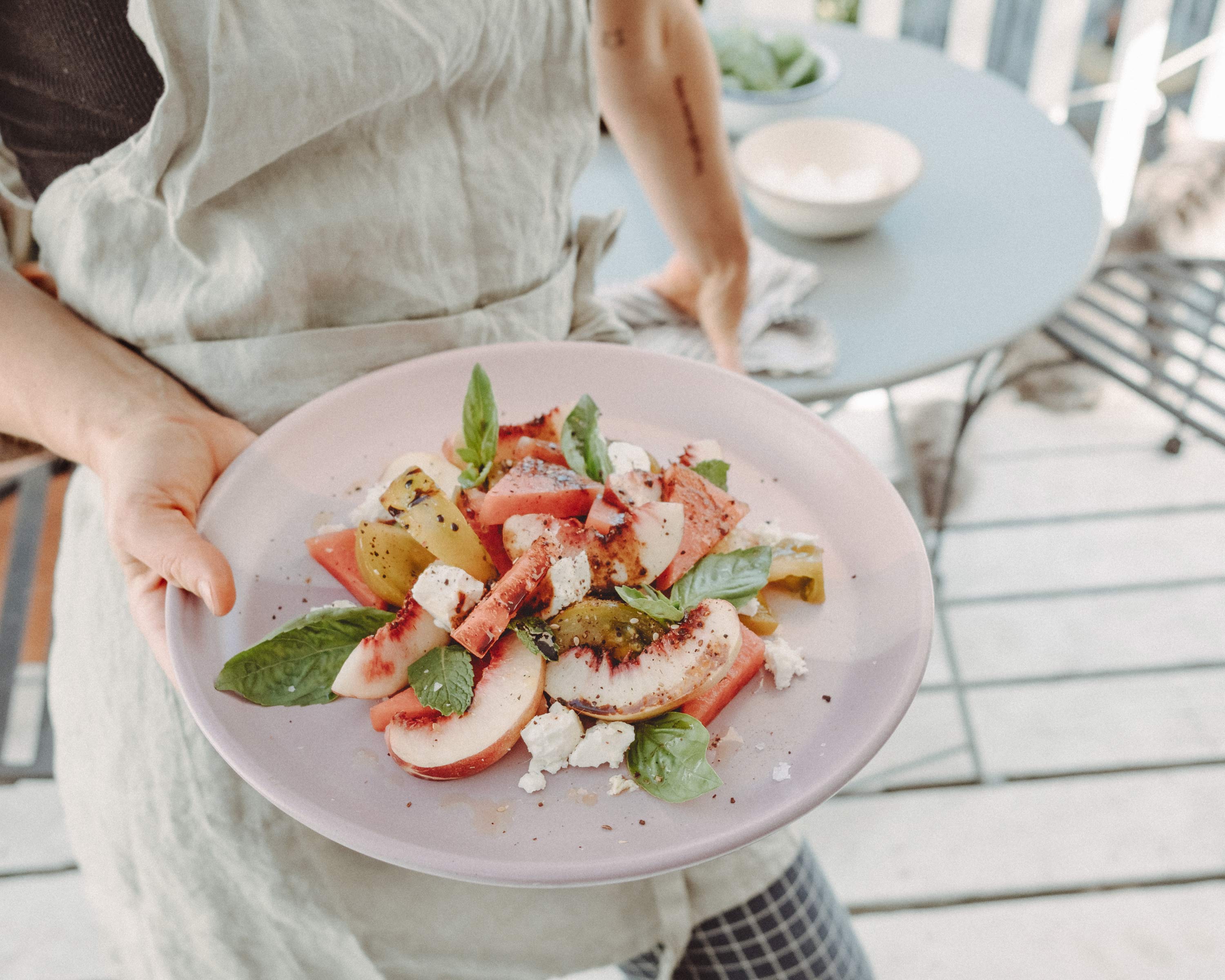 EAT IN BED: Ode-To-Summer Salad with Caitlin Sullivan and Kacie Carter ...